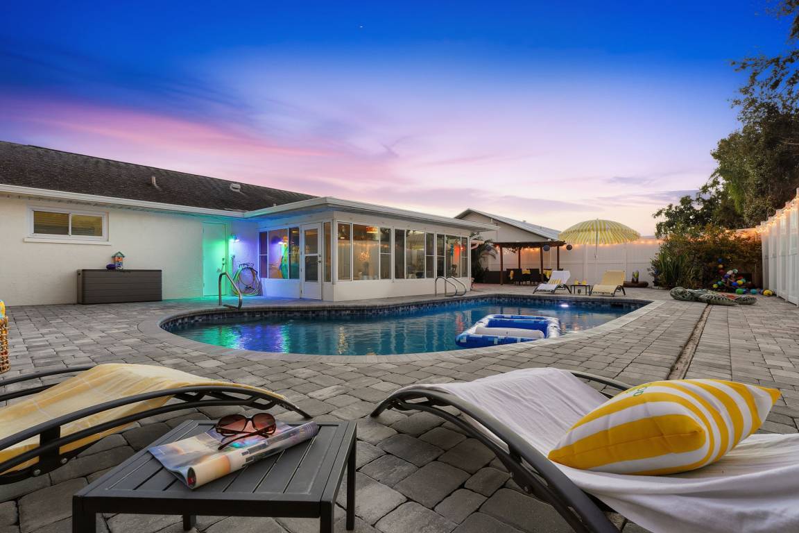 139 M² House ∙ 3 Bedrooms ∙ 10 Guests - Bradenton, FL