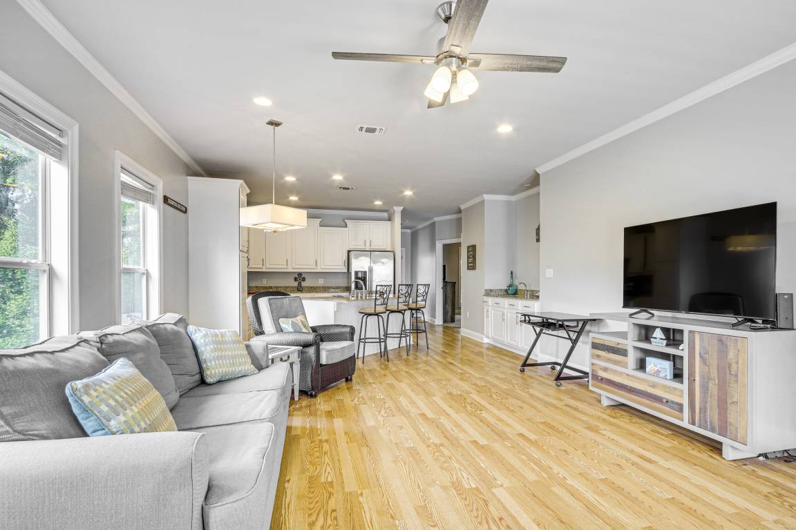 120 M² Apartment ∙ 2 Bedrooms ∙ 6 Guests - Biloxi, MS