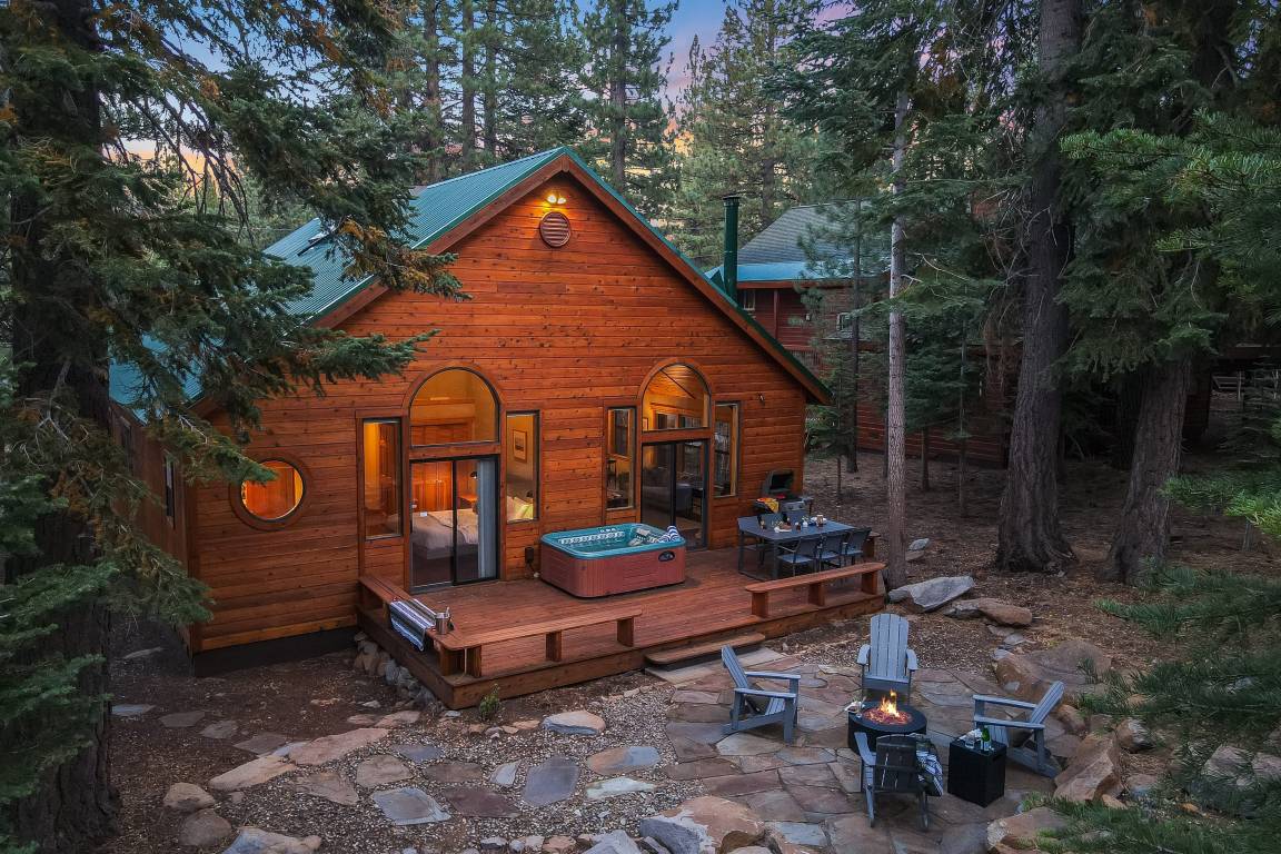 178 M² House ∙ 3 Bedrooms ∙ 8 Guests - Truckee, CA