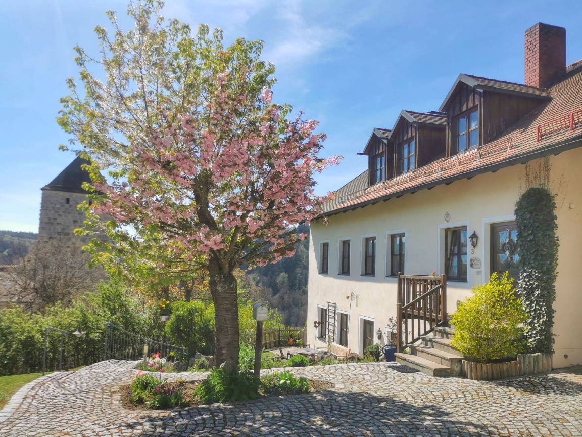 45 M² Ferienwohnung ∙ 1 Schlafzimmer ∙ 2 Gäste - Abensberg