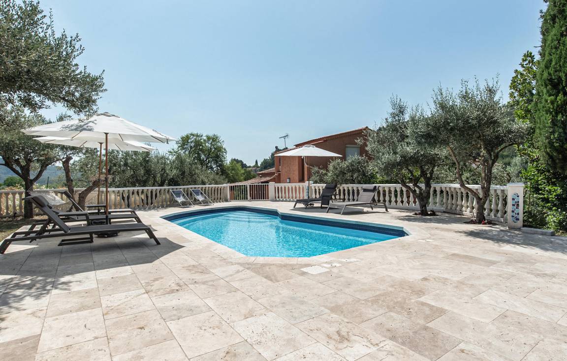 80 M² Appartement ∙ 2 Chambres ∙ 6 Personnes - Var
