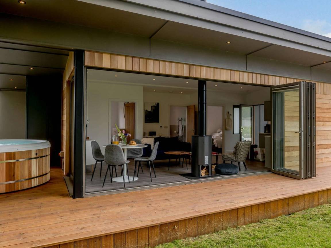 Lodge ∙ 2 Bedrooms ∙ 4 Guests - Suffolk