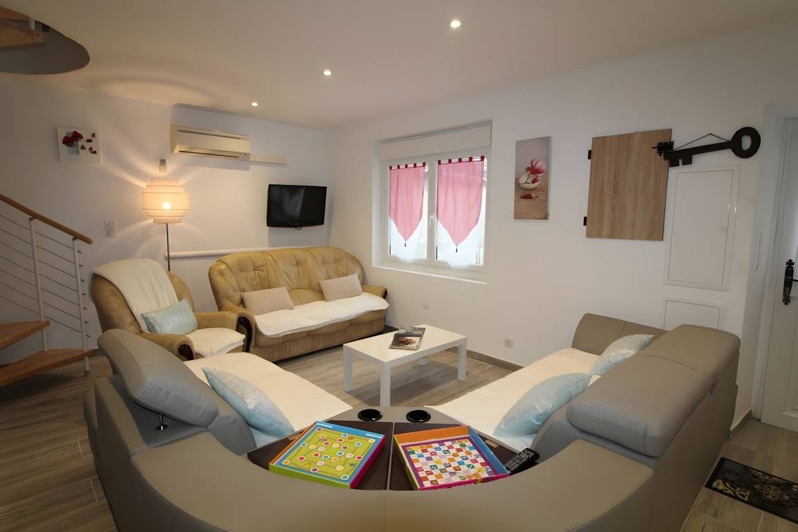 150 M² Villa ∙ 4 Chambres ∙ 8 Personnes - Ruoms