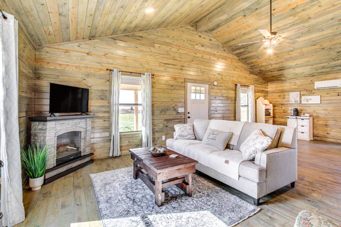 83 M² Huis ∙ 1 Slaapkamer ∙ 2 Gasten - Corinth, MS