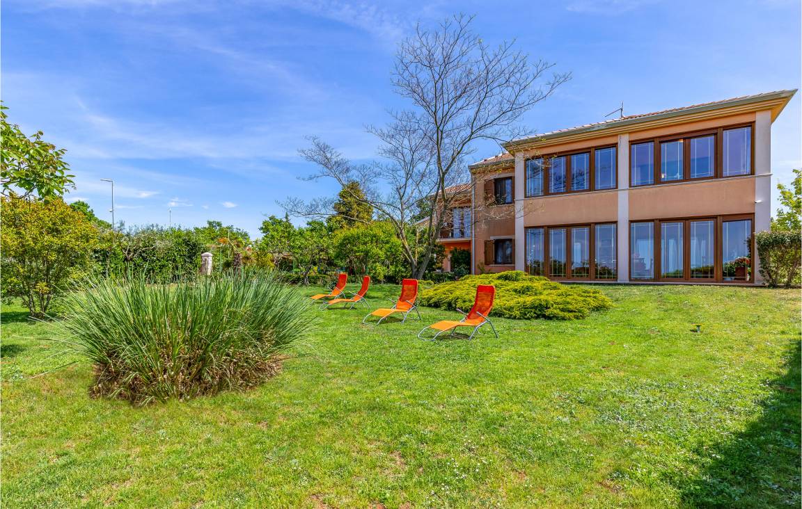 83 M² Apartamento ∙ 2 Habitaciones ∙ 6 Huéspedes - Istria
