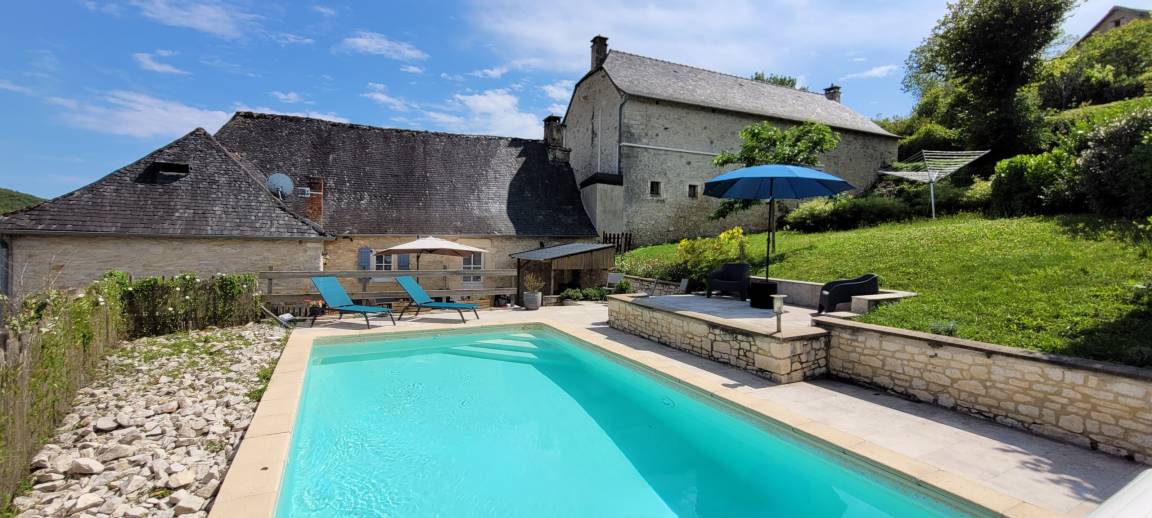 200 M² Huis ∙ 4 Slaapkamers ∙ 8 Gasten - Terrasson-Lavilledieu