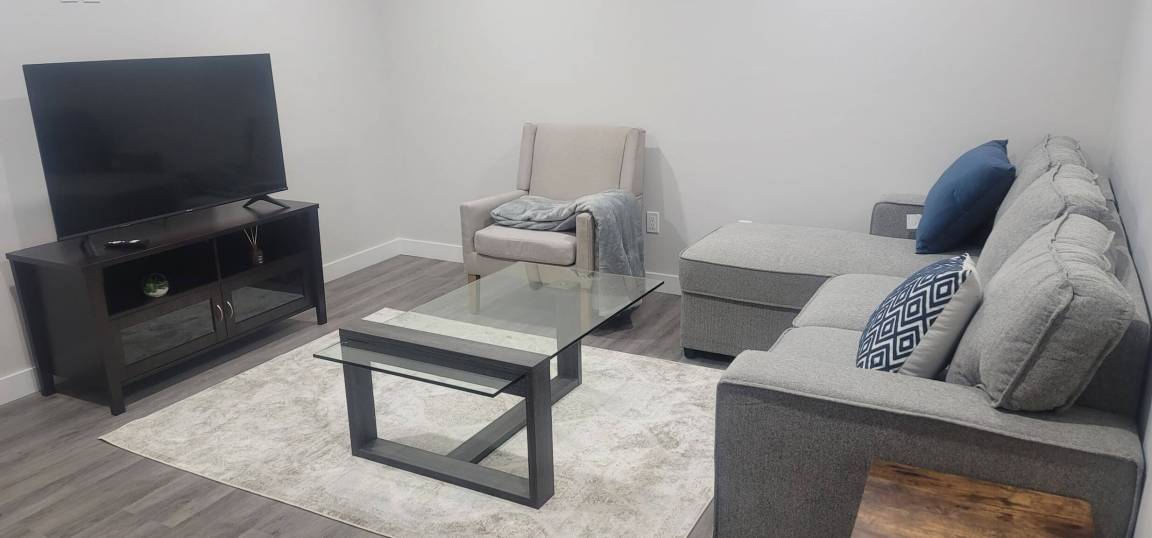 1000 M² Apartment ∙ 3 Bedrooms ∙ 6 Guests - Calgary