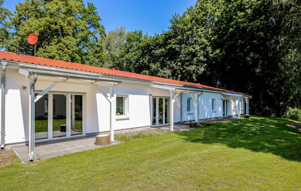 77 M² Ferienwohnung ∙ 2 Schlafzimmer ∙ 4 Gäste - Gransee