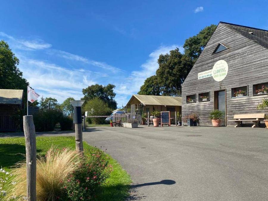 19 M² Tente ∙ 4 Personnes - Mayenne