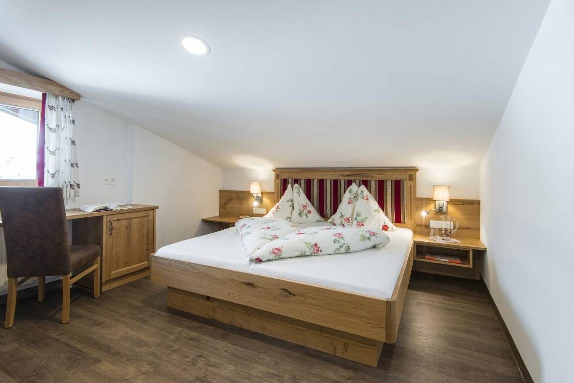 16 M² Hotel ∙ 1 Bedroom ∙ 2 Guests - Goldegg
