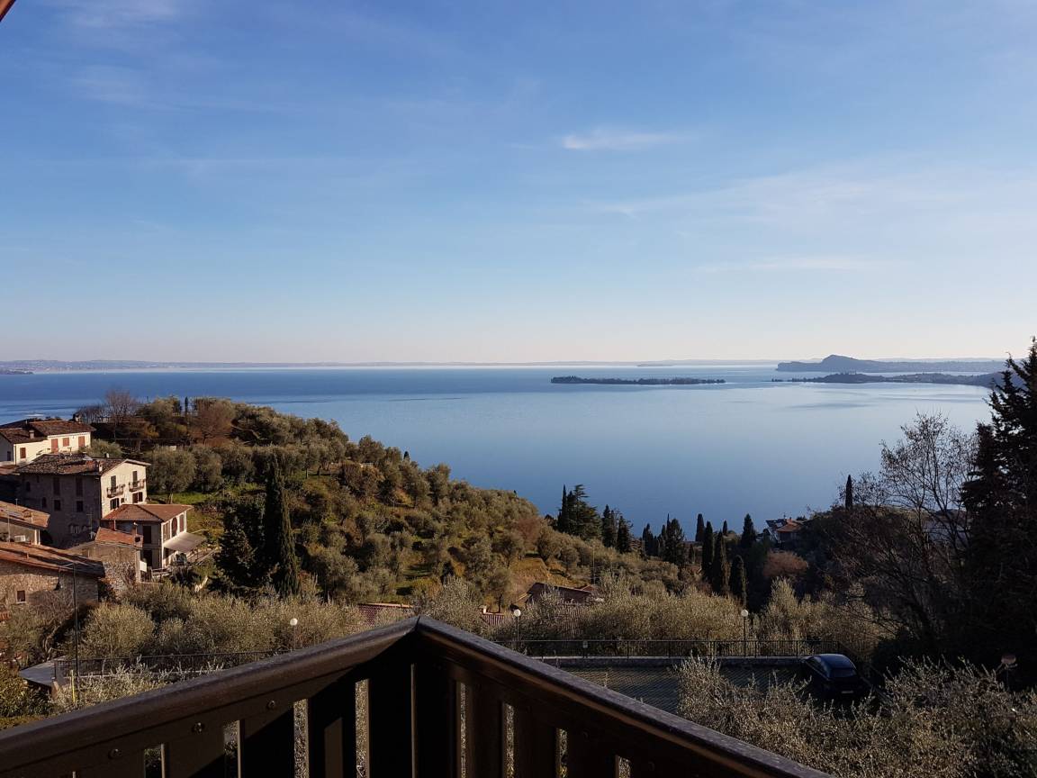 100 M² Apartment ∙ 2 Bedrooms ∙ 4 Guests - Gardone Riviera
