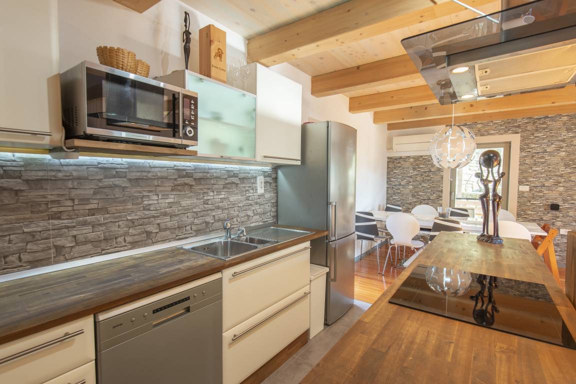 150 M² House ∙ 4 Bedrooms ∙ 8 Guests - Koper