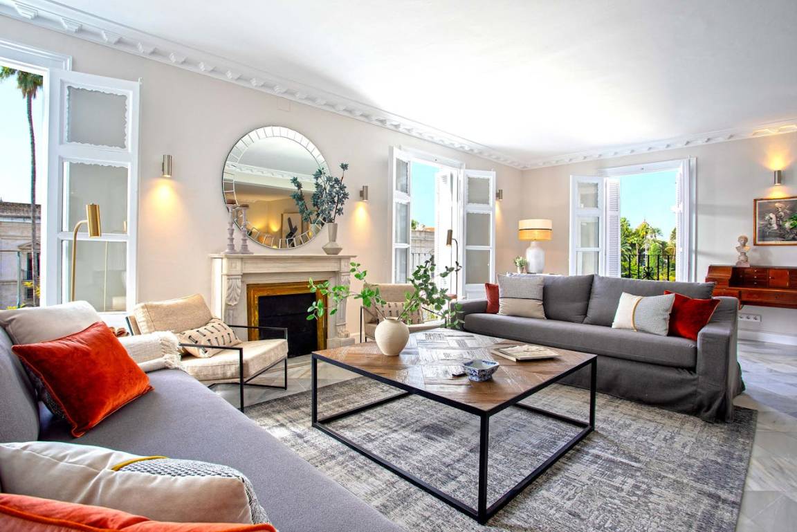 258 M² Apartamento ∙ 4 Habitaciones ∙ 8 Huéspedes - Seville