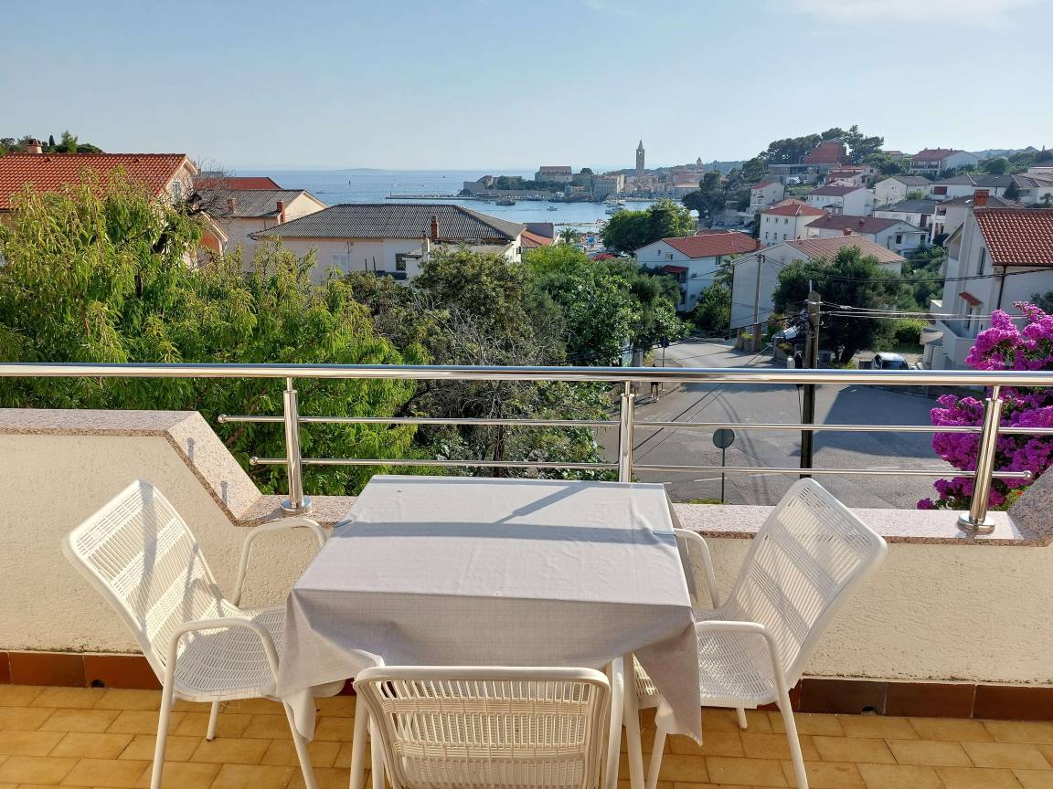 50 M² Apartamento ∙ 2 Habitaciones ∙ 4 Huéspedes - Rab