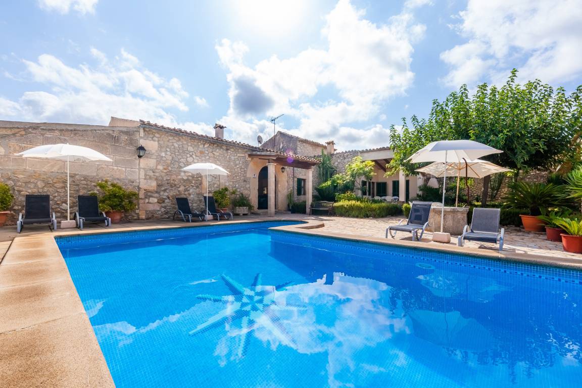 200 M² Villa ∙ 3 Bedrooms ∙ 6 Guests - Sa Pobla