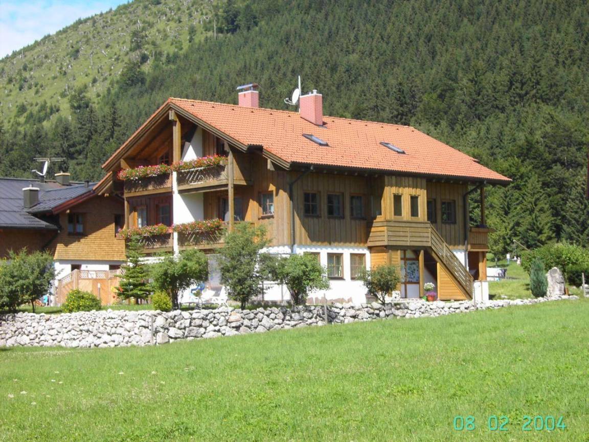 68 M² Ferienwohnung ∙ 2 Schlafzimmer ∙ 4 Gäste - Bad Hindelang