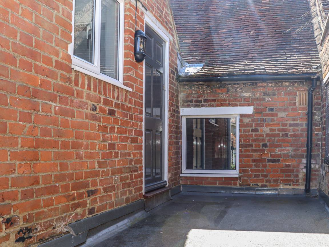 Cottage ∙ 2 Bedrooms ∙ 4 Guests - Canterbury