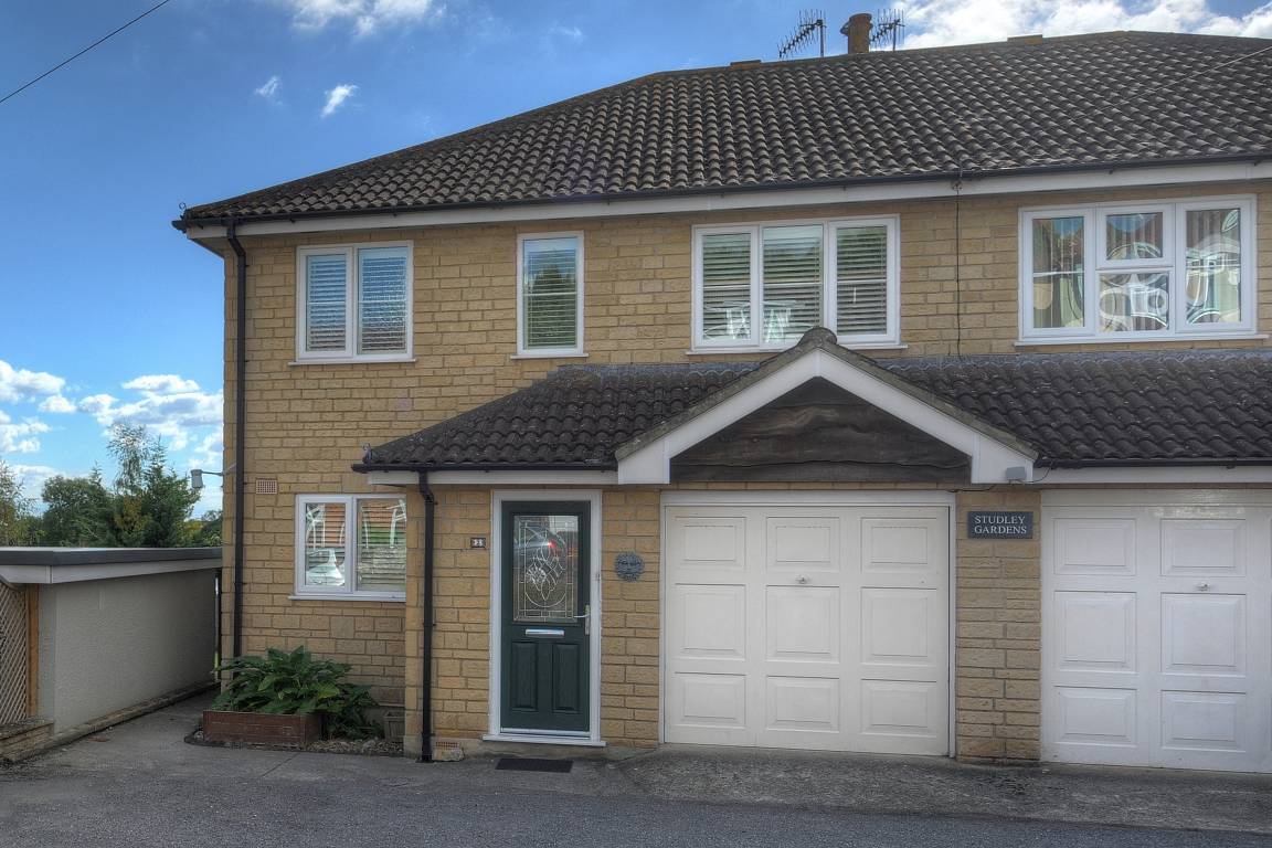 Cottage ∙ 3 Bedrooms ∙ 6 Guests - Lyme Regis