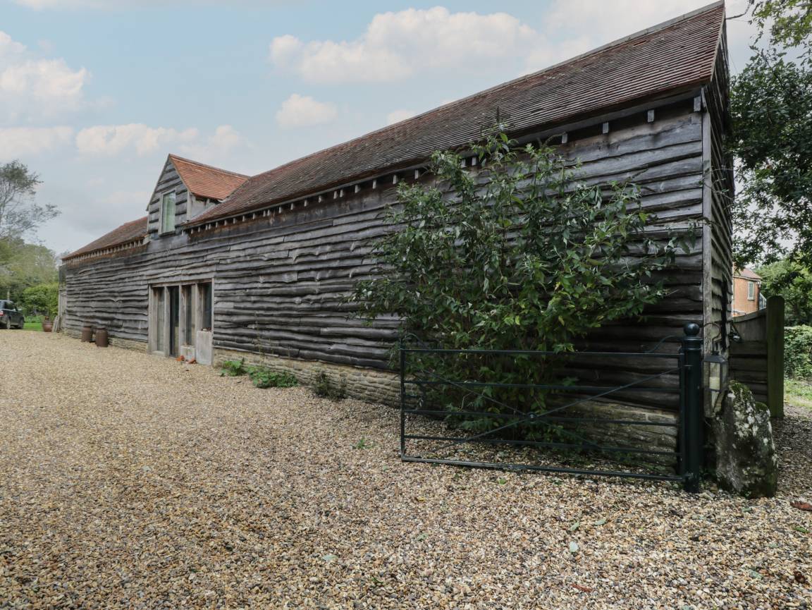 Cottage ∙ 2 Bedrooms ∙ 4 Guests - South Cerney