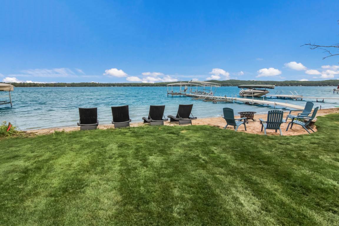 372 M² House ∙ 6 Bedrooms ∙ 22 Guests - Frankfort