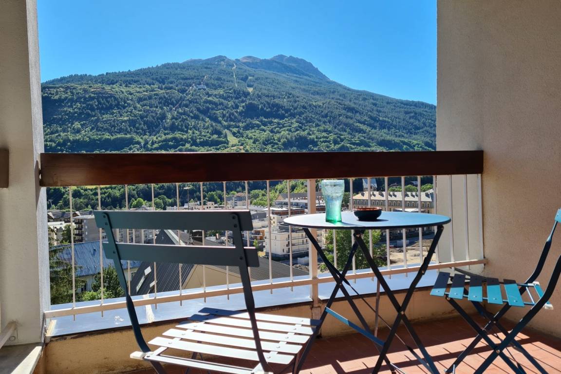 68 M² Apartment ∙ 2 Bedrooms ∙ 5 Guests - Briançon