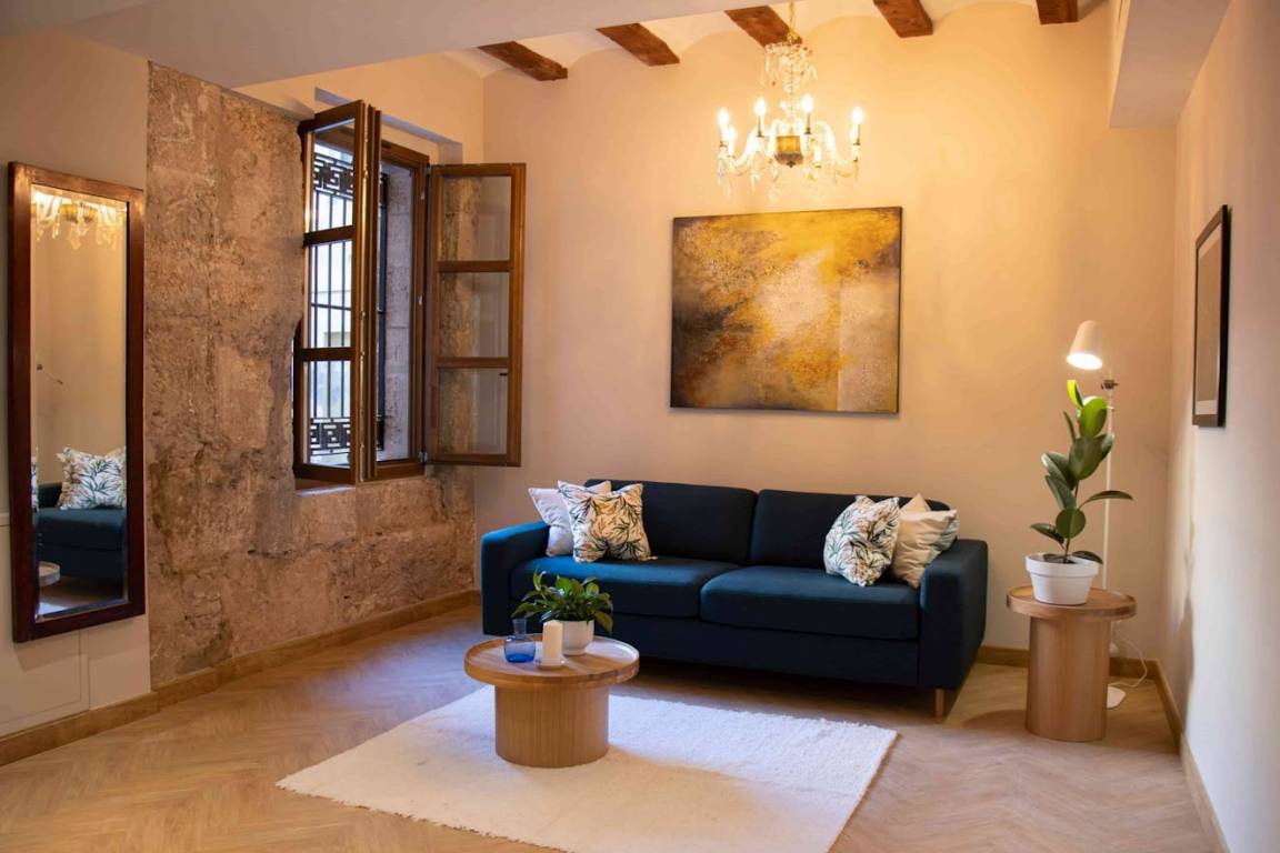 80 M² Apartment ∙ 1 Bedroom ∙ 3 Guests - Valencia