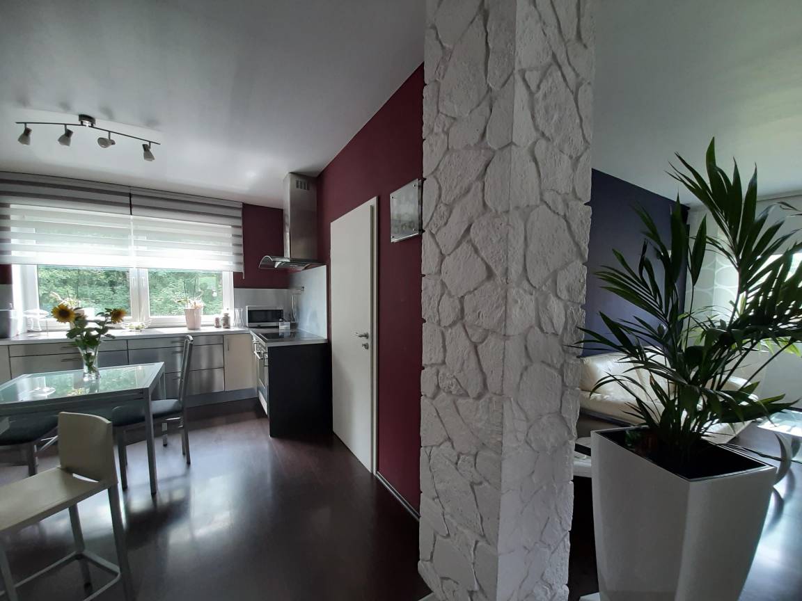130 M² Ferienwohnung ∙ 3 Schlafzimmer ∙ 6 Gäste - Aue