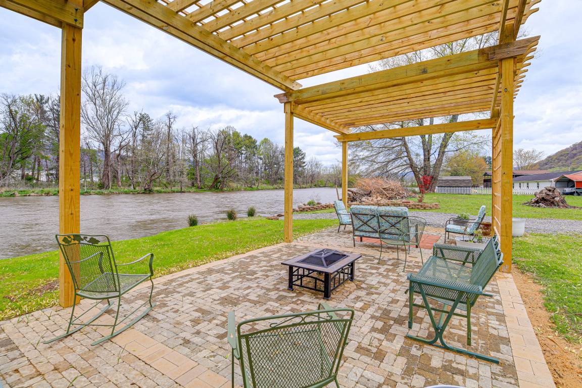 108 M² House ∙ 2 Bedrooms ∙ 7 Guests - Biltmore, TN