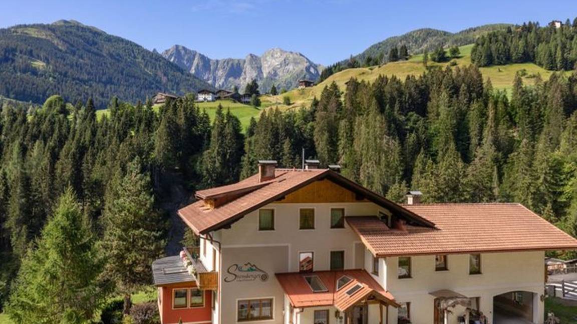 55 M² Ferienwohnung ∙ 2 Schlafzimmer ∙ 4 Gäste - Lesachtal