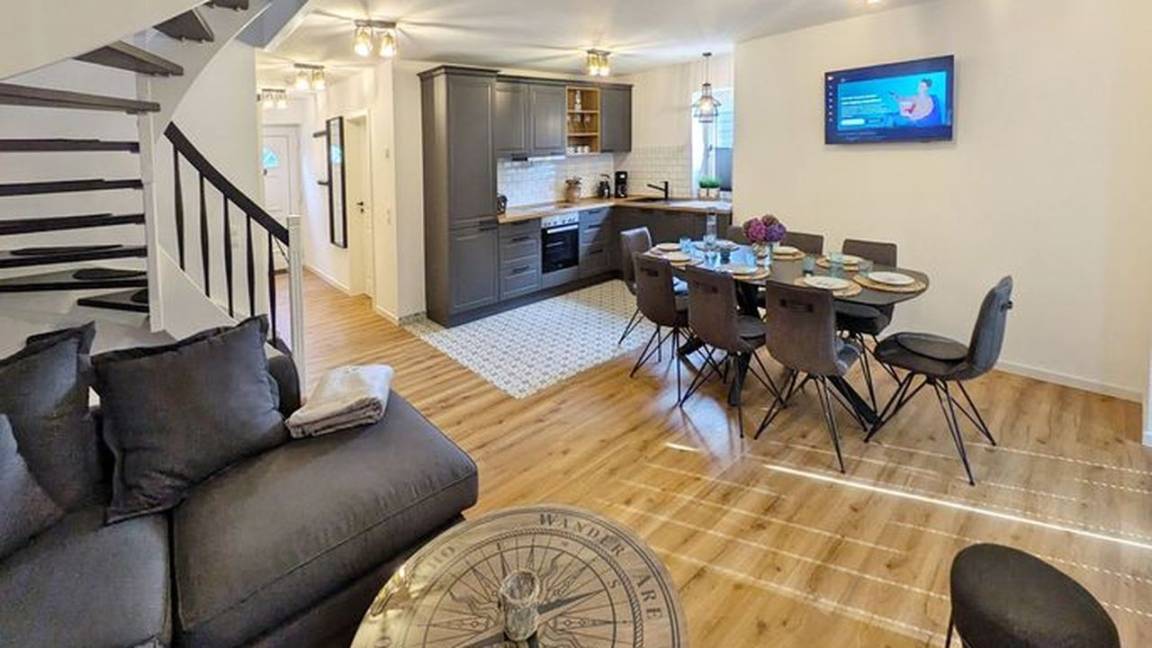 126 M² Ferienhaus ∙ 4 Schlafzimmer ∙ 8 Gäste - Carolinensiel