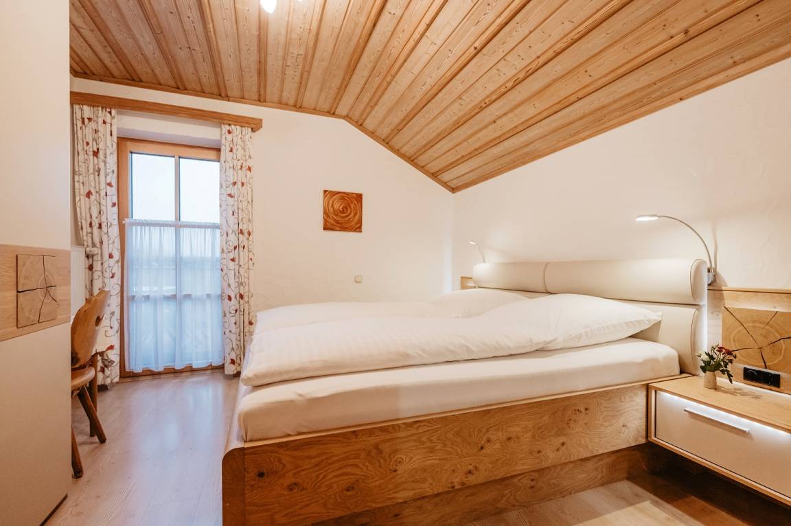 75 M² Ferienwohnung ∙ 3 Schlafzimmer ∙ 5 Gäste - Riedenburg