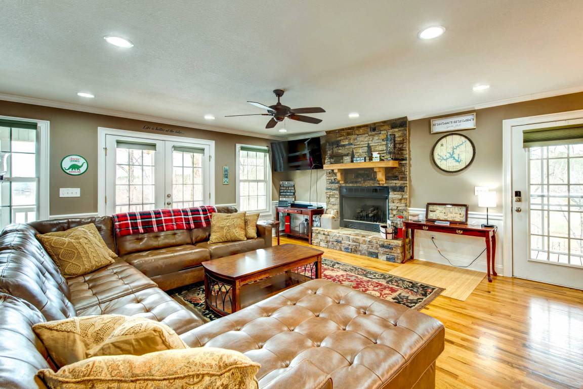 248 M² House ∙ 4 Bedrooms ∙ 12 Guests - Eatonton, GA