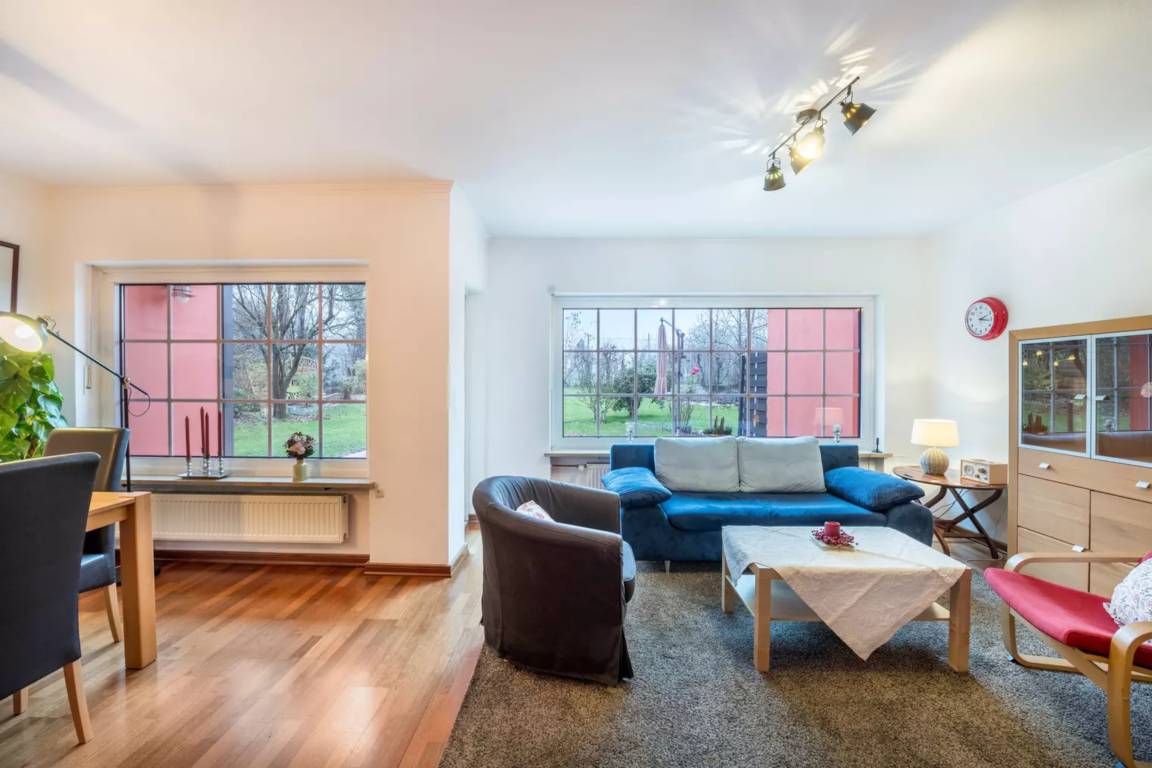 100 M² Apartment ∙ 3 Bedrooms ∙ 7 Guests - Munich