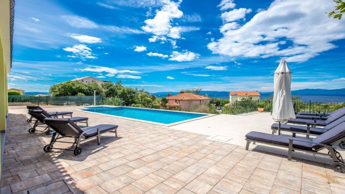 89 M² Appartement ∙ 3 Slaapkamers ∙ 5 Gasten - Rijeka