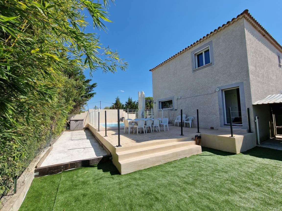 Villa ∙ 4 Chambres ∙ 10 Personnes - Alès