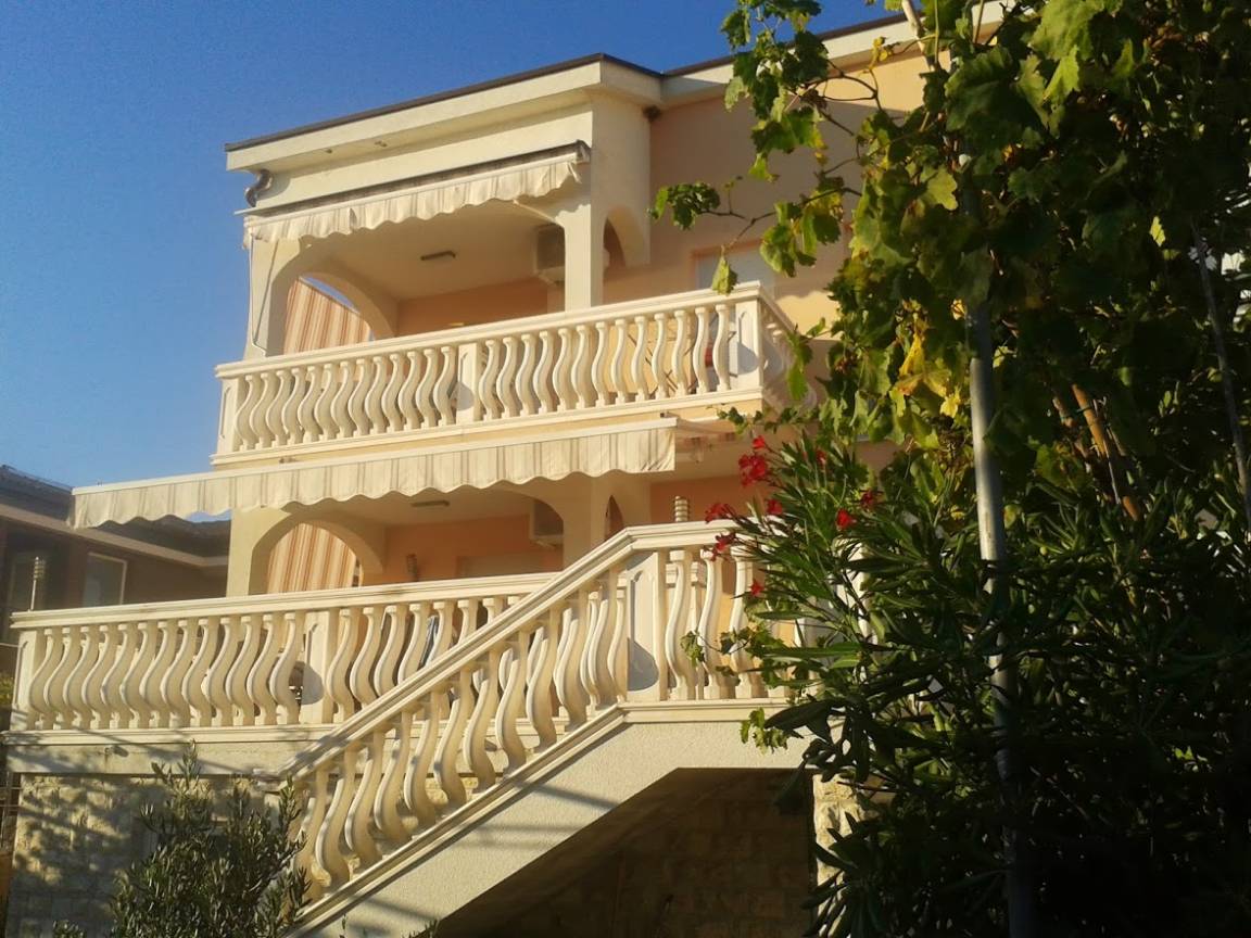 50 M² Apartment ∙ 2 Bedrooms ∙ 5 Guests - Pag
