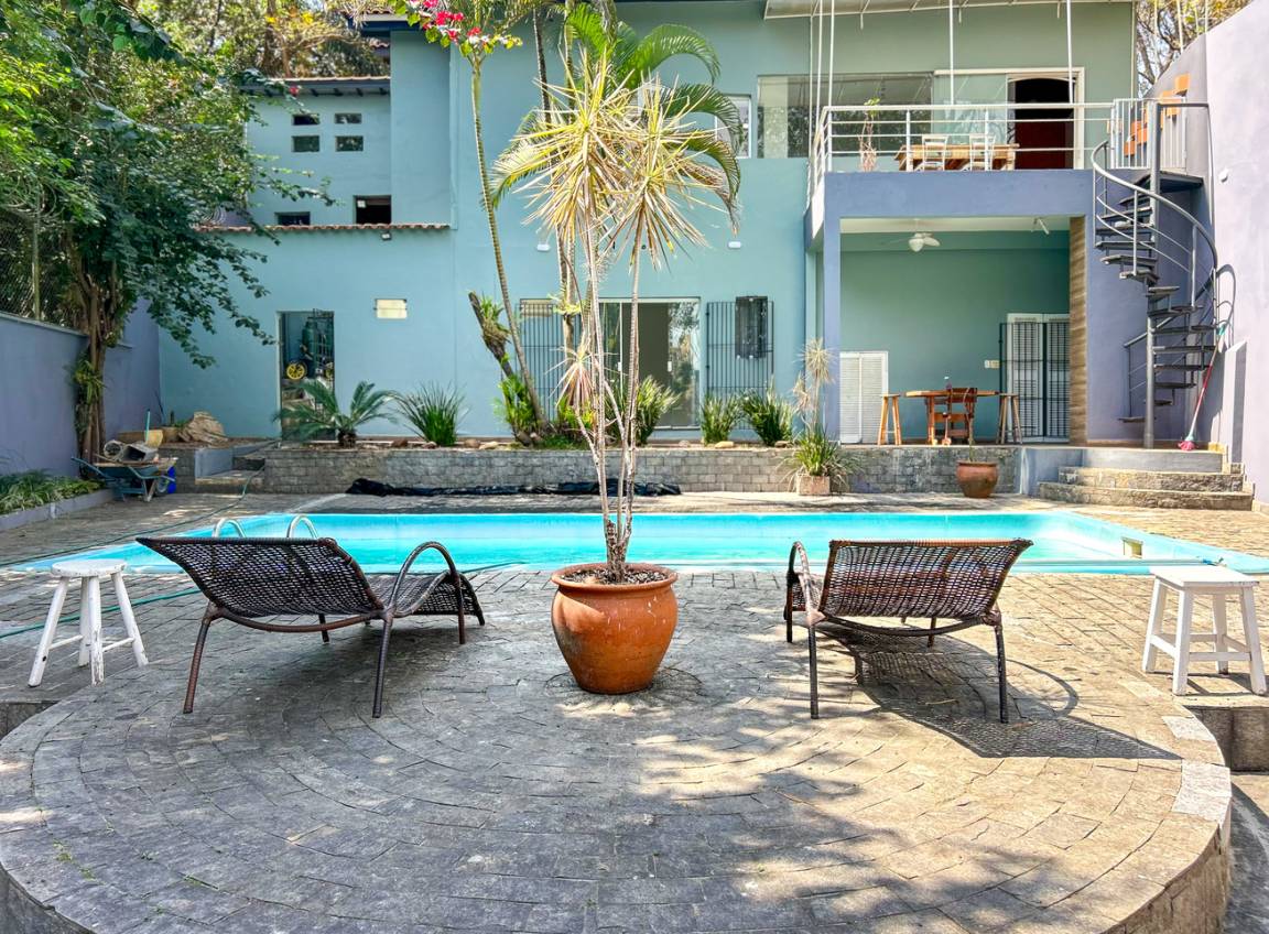 250 M² Casa ∙ 4 Quartos ∙ 8 Hóspedes - Pinheiros