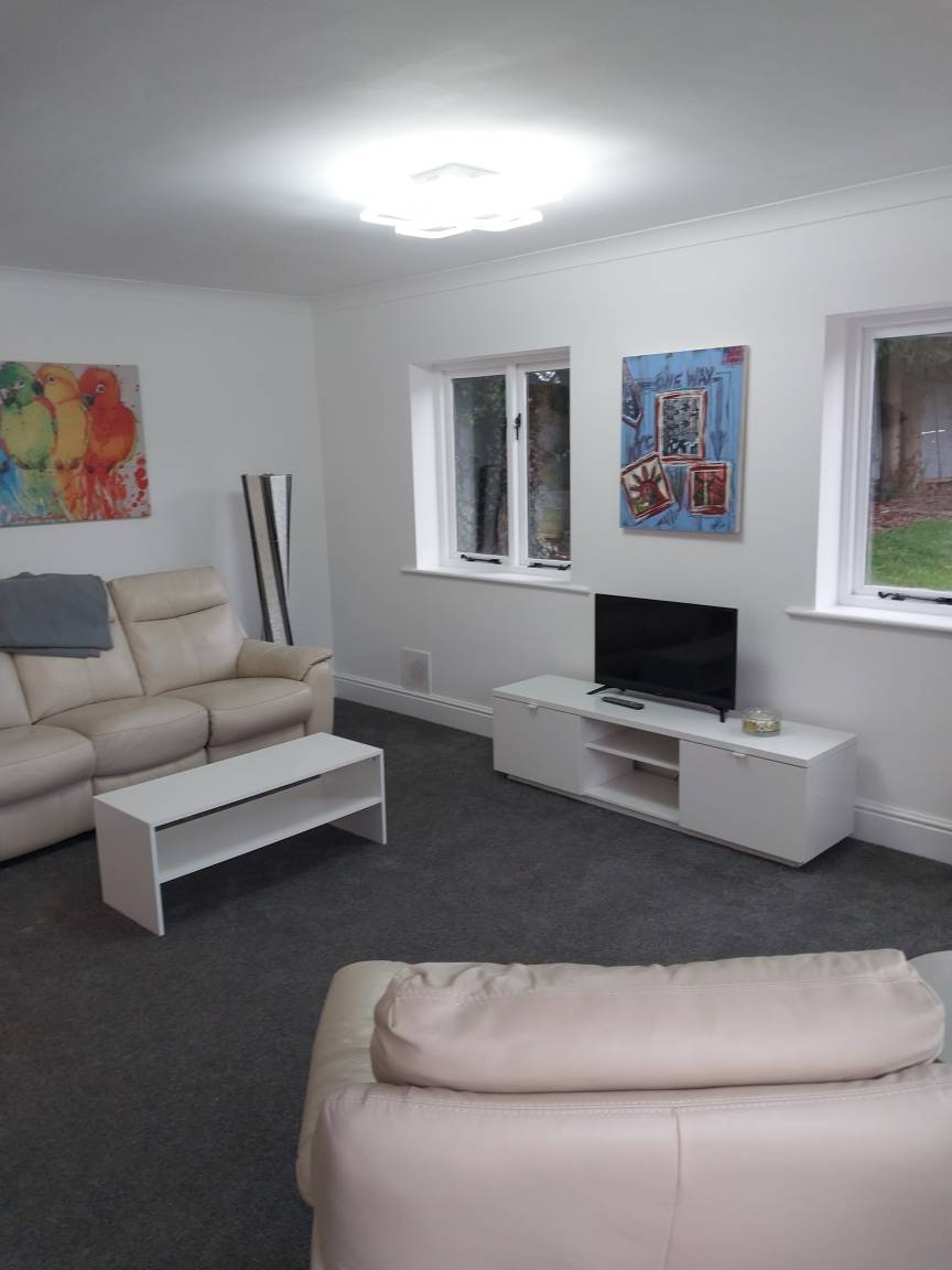 75 M² Apartment ∙ 2 Bedrooms ∙ 4 Guests - London Stansted Airport (STN)