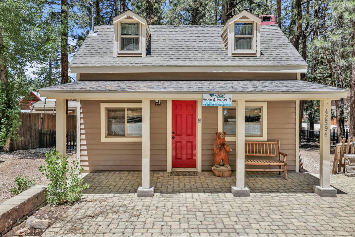 52 M² Cabin ∙ 2 Bedrooms ∙ 4 Guests - California