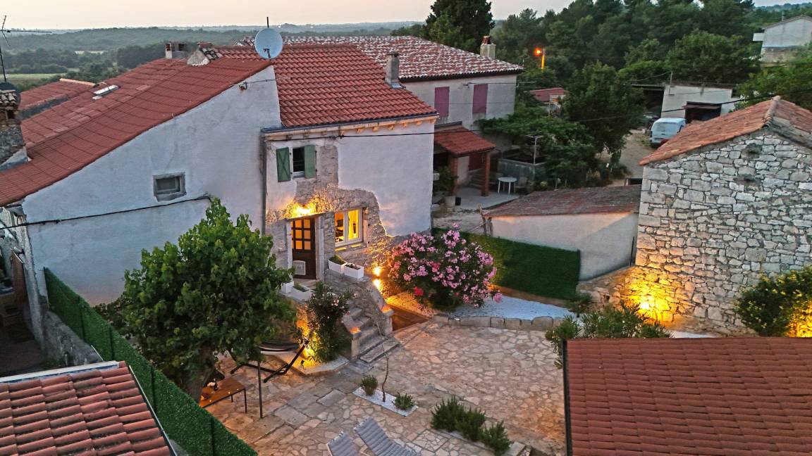 115 M² Villa ∙ 3 Slaapkamers ∙ 7 Gasten - Vrsar