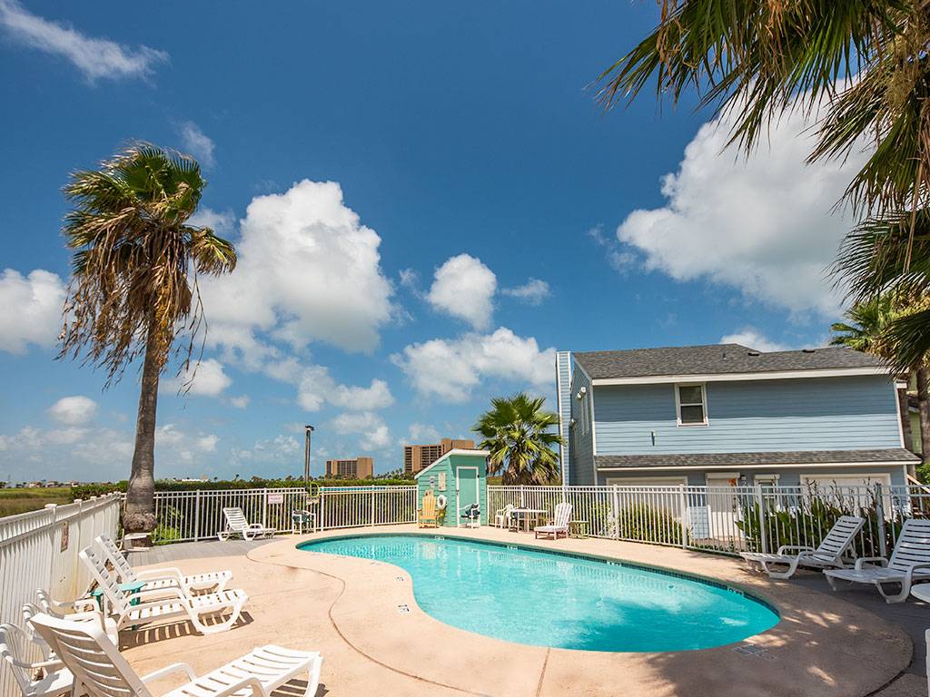 141 M² House ∙ 3 Bedrooms ∙ 8 Guests - Corpus Christi, TX