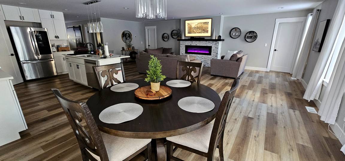 158 M² House ∙ 3 Bedrooms ∙ 8 Guests - Alaska