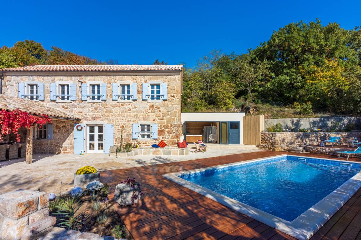Villa ∙ 4 Camere Da Letto ∙ 8 Ospiti - Novi