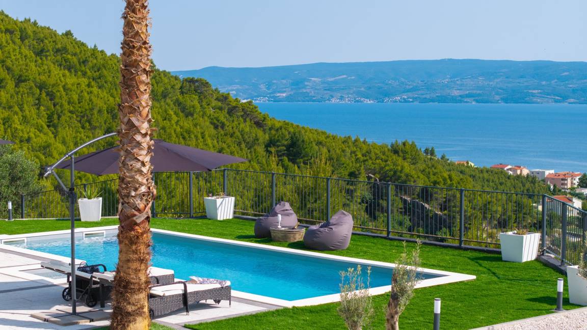 300 M² Villa ∙ 4 Schlafzimmer ∙ 8 Gäste - Omiš