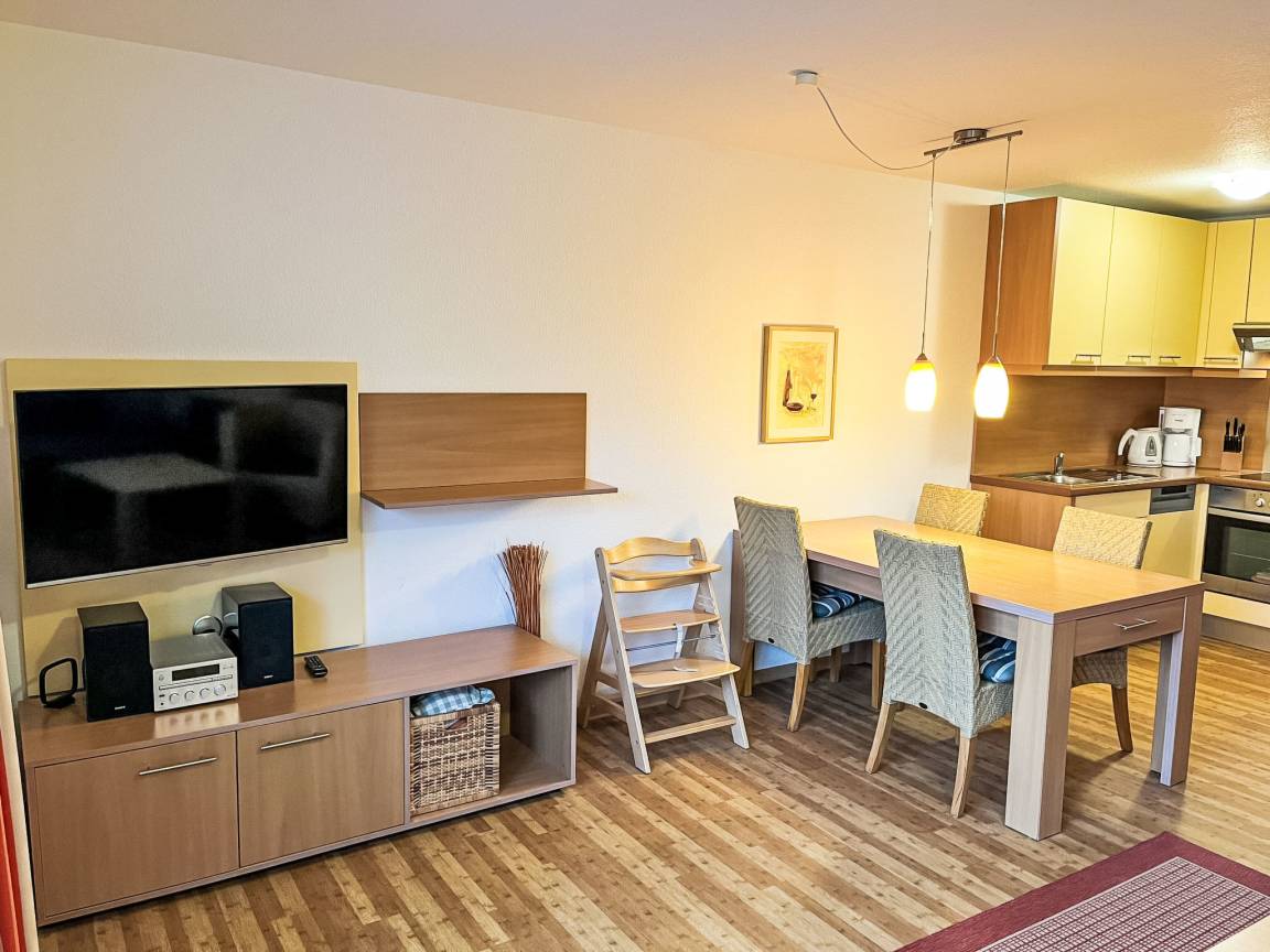 70 M² Ferienhaus ∙ 2 Schlafzimmer ∙ 6 Gäste - Nordenham