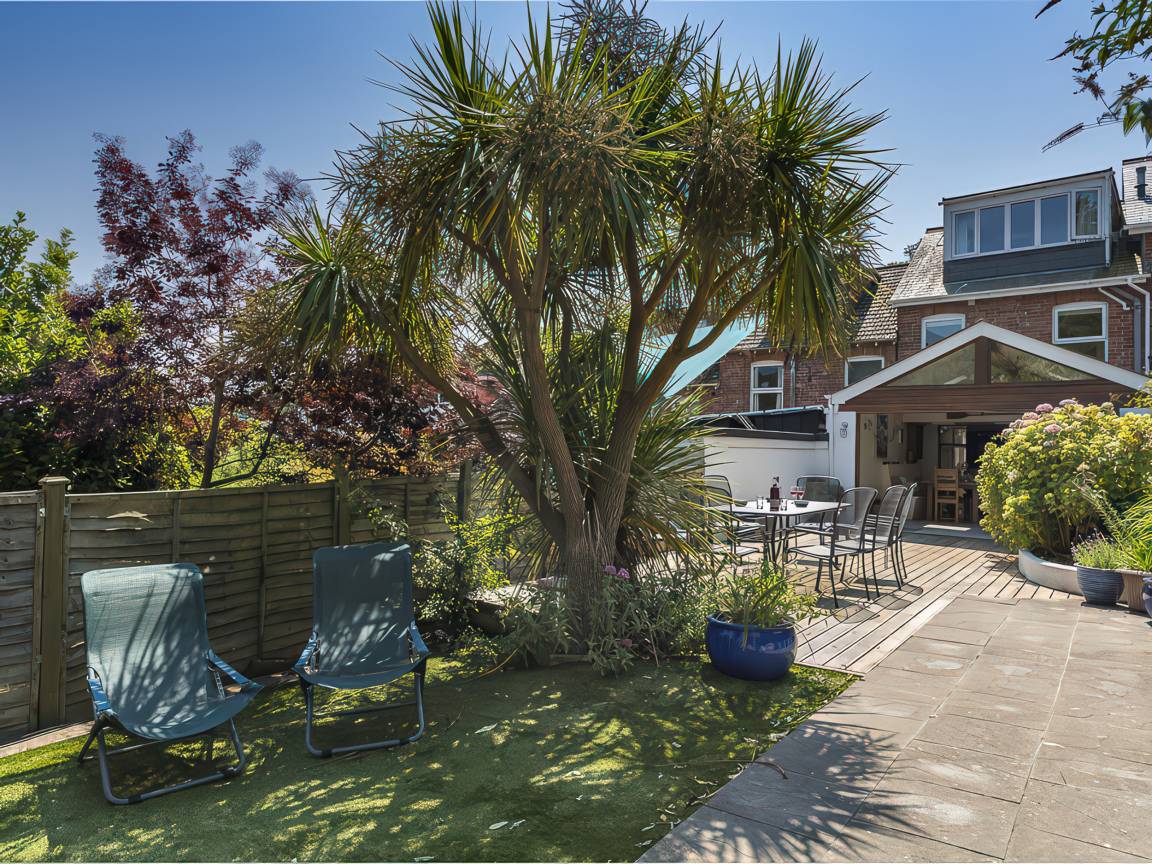 Cottage ∙ 4 Bedrooms ∙ 8 Guests - Salcombe