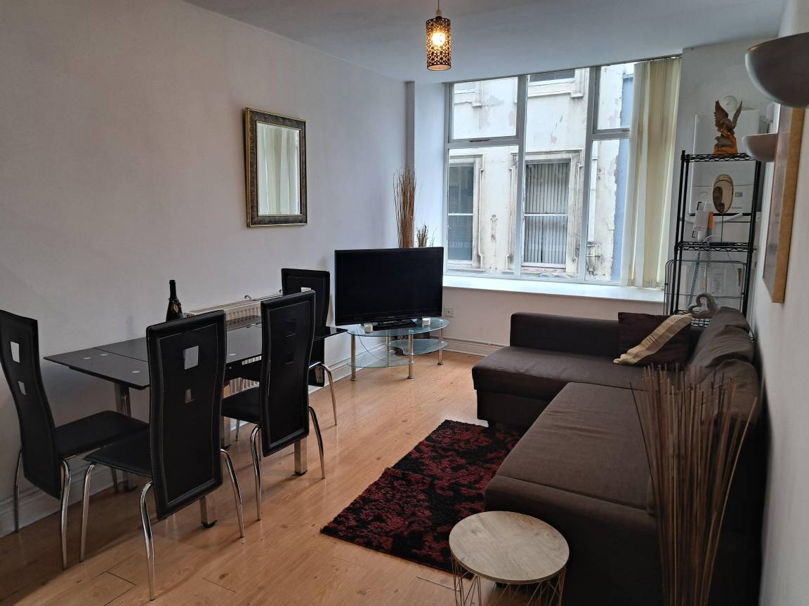 70 M² Apartment ∙ 2 Bedrooms ∙ 6 Guests - Liverpool