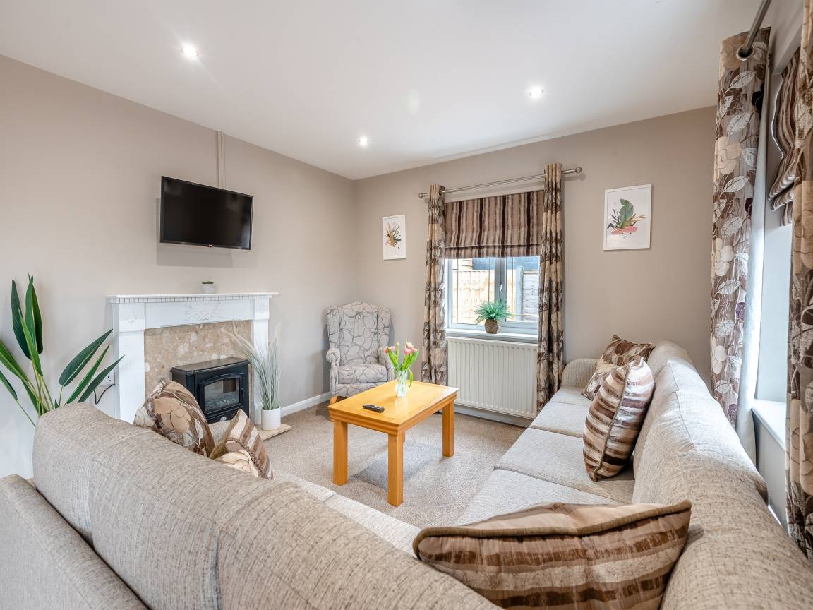 Cottage ∙ 3 Bedrooms ∙ 6 Guests - Chapel Saint Leonards