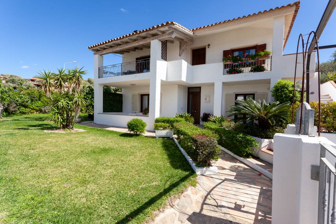 100 M² Apartment ∙ 2 Bedrooms ∙ 4 Guests - San Teodoro