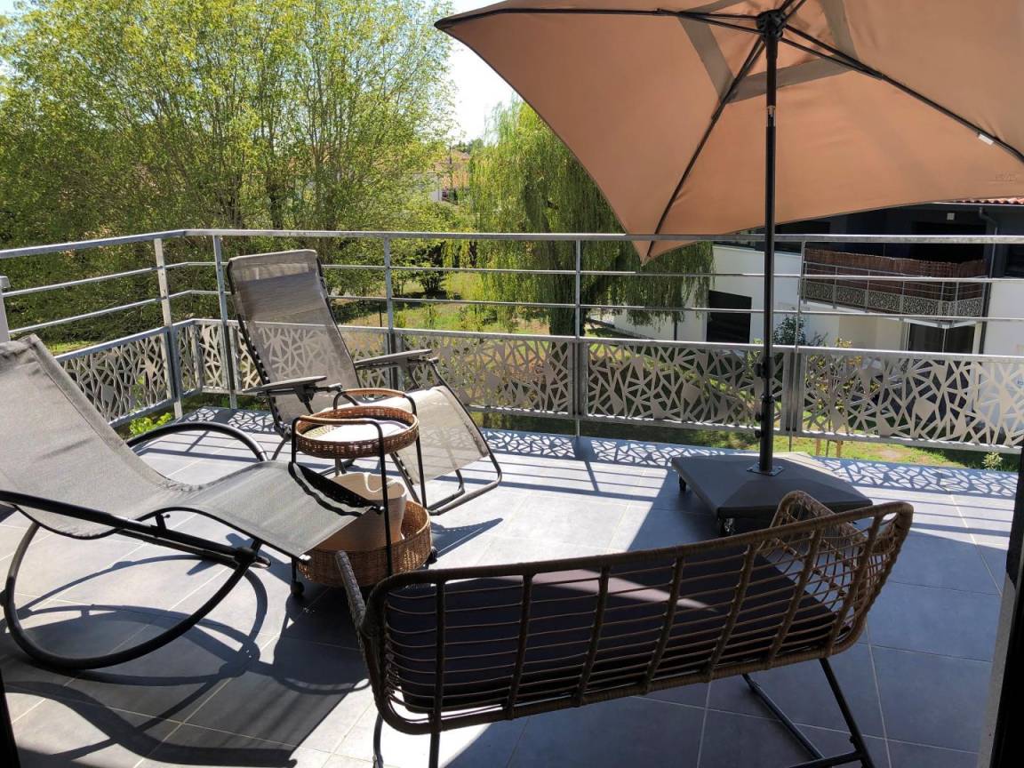67 M² Gîte ∙ 2 Bedrooms ∙ 4 Guests - Dax